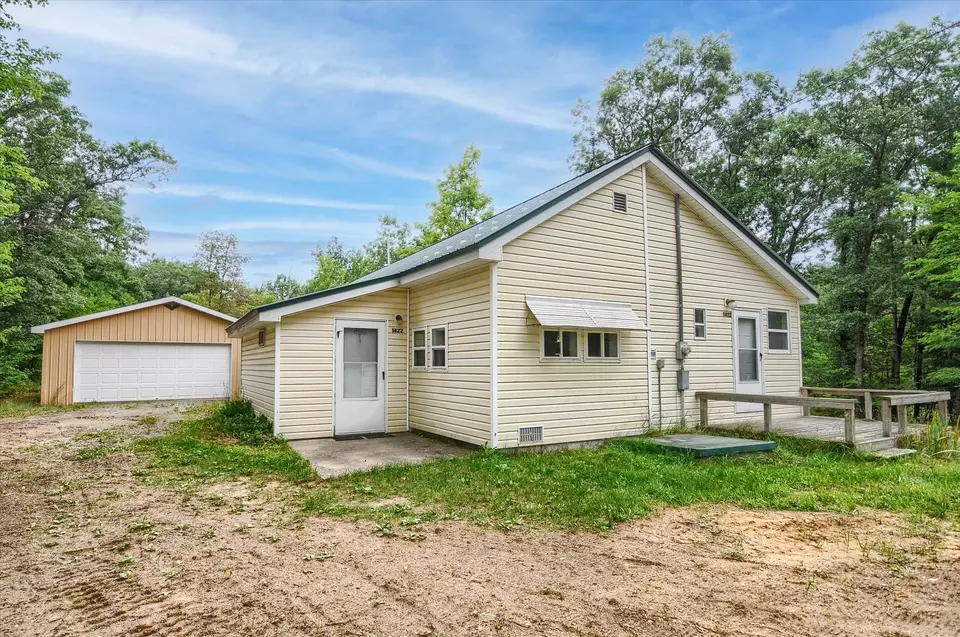 1422 W F 30, Mikado, MI 48745 | 1 photo - Movoto