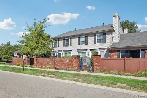 Canton, MI Condos & Townhouses For Sale - Movoto