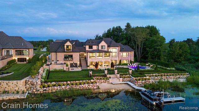 5715 Cusick Lake Dr, Washington, MI 48095 - Movoto