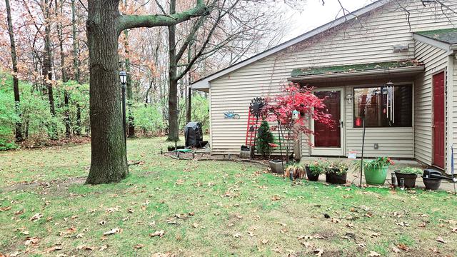 307 Spring Brooke Dr, Brighton, MI 48116 | 16 Photos - Movoto