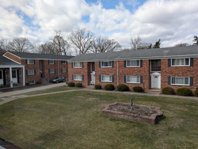 Farmington, MI Condos & Townhouses For Sale - Movoto