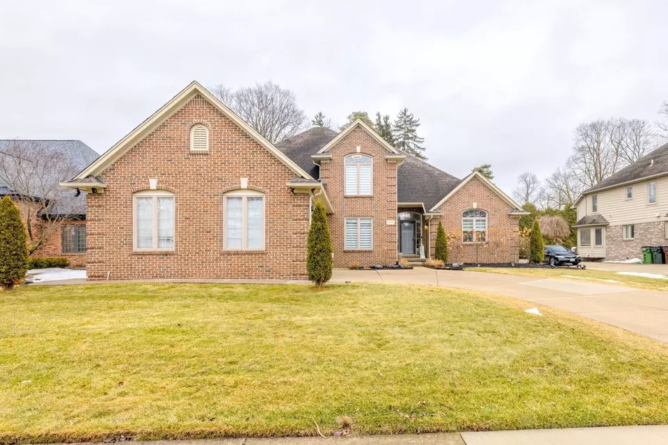 48896 Kings Dr, Shelby Township, MI 48315 - Movoto