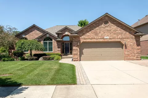 21295 Sienna Dr, Macomb, MI 48044 | MLS# 20250019645 | 57 Photos - Movoto
