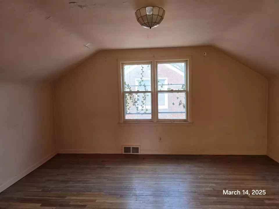 19624 Charest St, Detroit, MI 48234 | MLS# 20250022580 | 8 Photos - Movoto