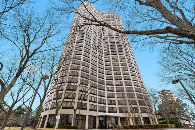 5000 Town Ctr #1306, Southfield, MI 48075 | MLS# 20250025155 | 27 ...