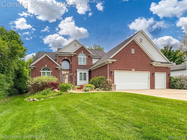 1842 Latimer Dr, Troy, MI 48083 | MLS# 20251003979 | 27 Photos - Movoto