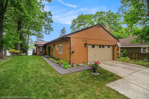 161 Brighton Homes For Sale & Brighton, MI Real Estate - Movoto