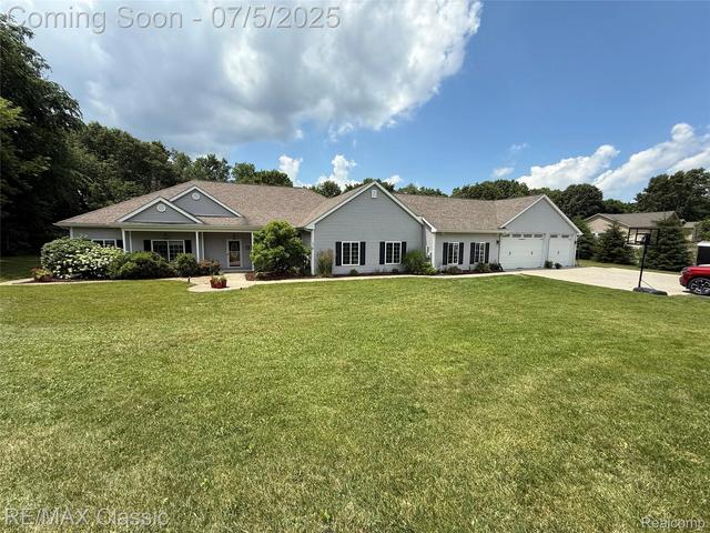 1318 Gray Haven Ln, Brighton, MI 48114 | MLS# 20251013834 | 15 Photos ...