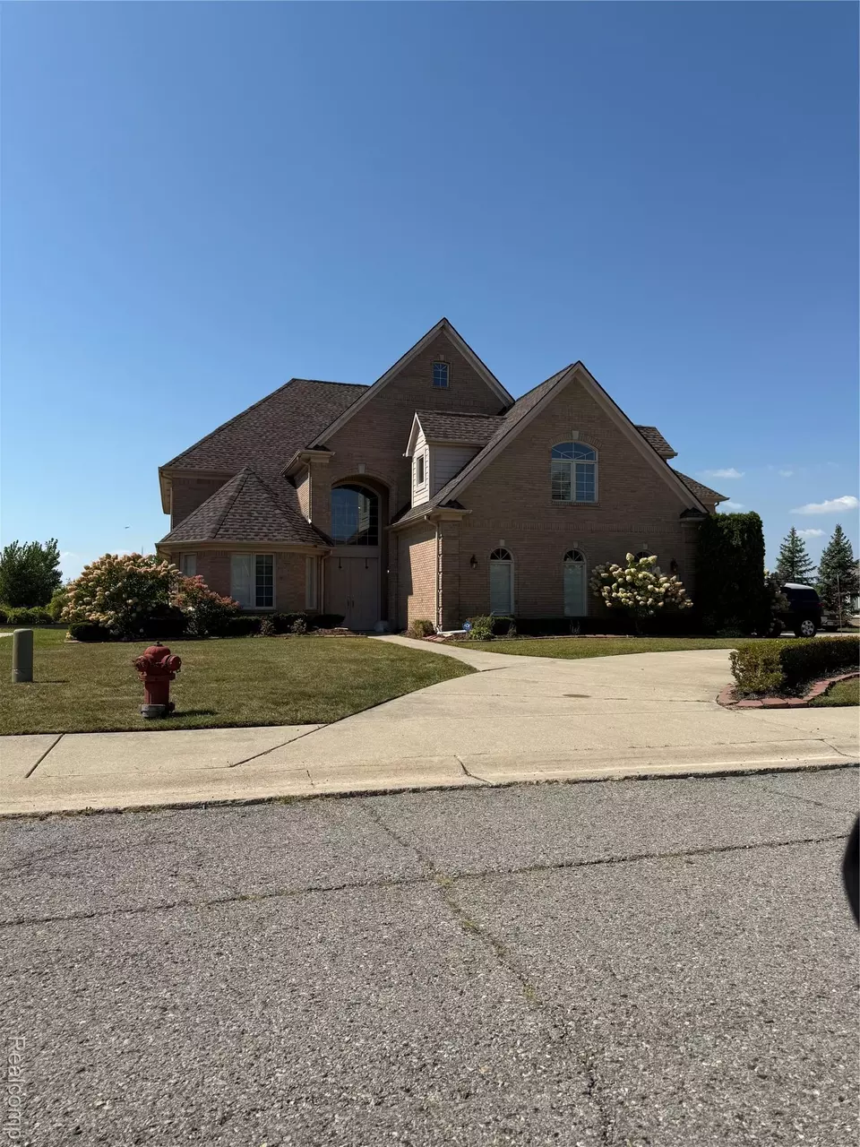 74 Sand Bar Ln, Detroit, MI 48214 | MLS# 20251037171 | 1 photo - Movoto