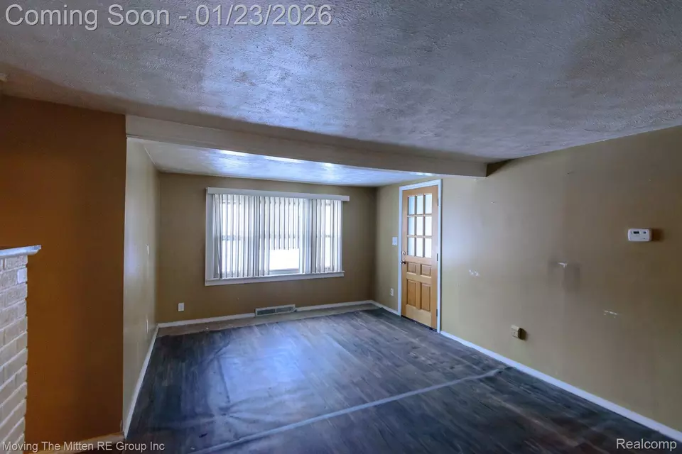 6198 Princess St, Taylor, MI 48180 | MLS# 20261004373 | 33 Photos - Movoto