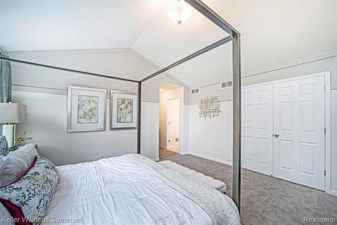 34987 Strathcona Dr, Sterling Heights, MI 48312 | 38 Photos | MLS ...