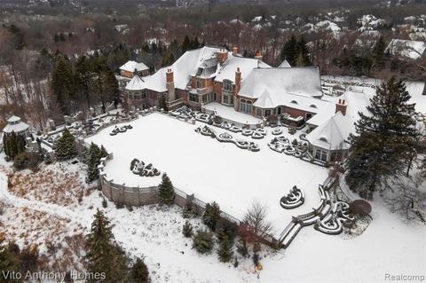 1558 Dutton Rd, Rochester, MI 48306 | 99 Photos - Movoto