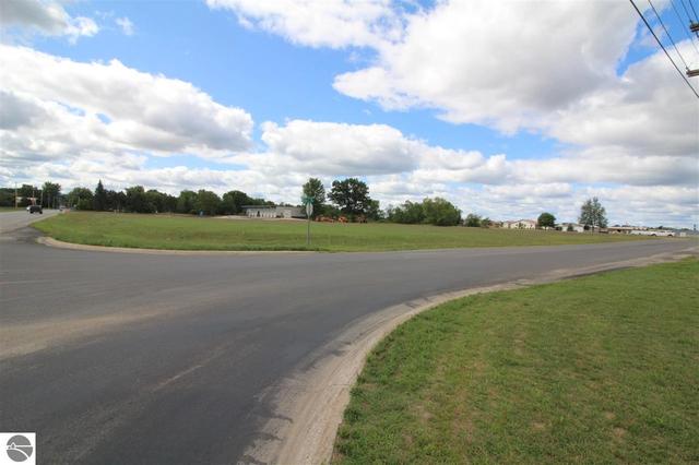 Parcel B Plett Road, Cadillac, MI 49601 | MLS# 1867002 | 12 Photos - Movoto