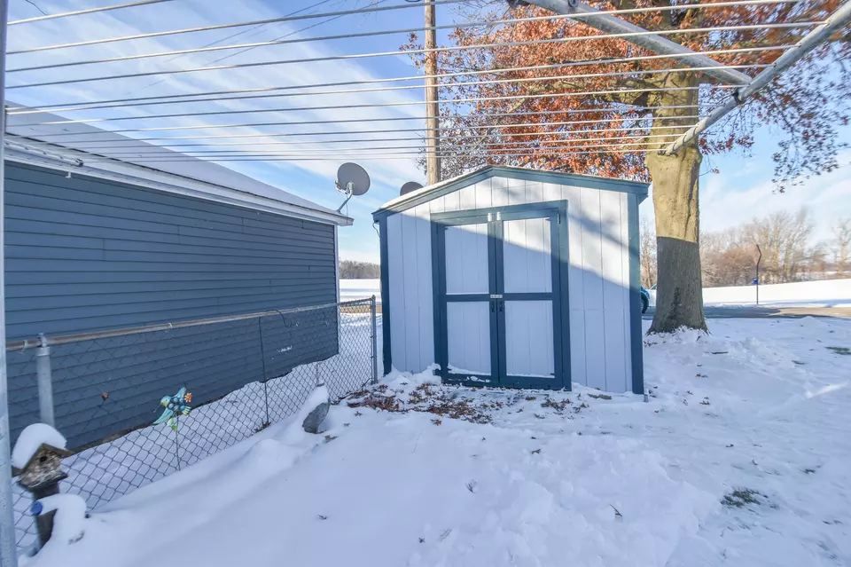 719 Gilead Shores Dr, Bronson, MI 49028 | MLS# 25061137 | 20 Photos ...