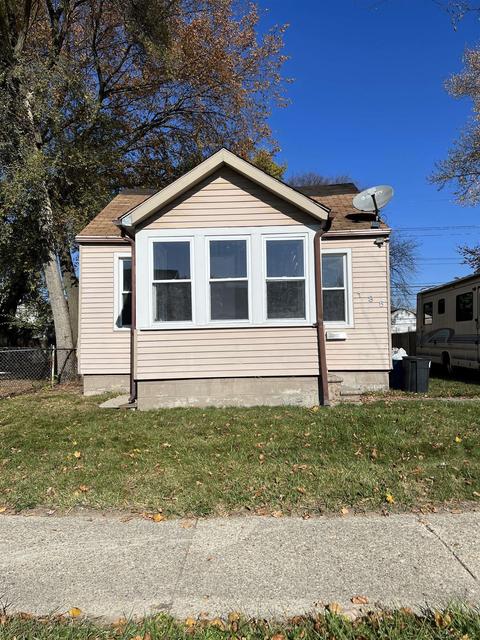 135 E Kalama Ave, Madison Heights, MI 48071 | 27 Photos | MLS #50095227 ...