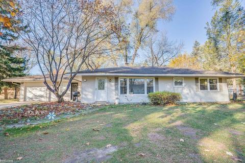 9212 Peters, Clay, MI 48001 | 26 Photos | MLS #50095329 - Movoto