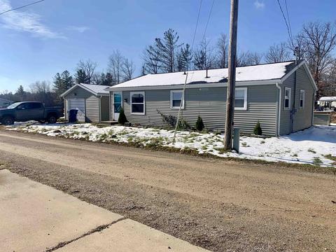 5722 Island Dr, Beaverton, MI 48612 | 12 Photos | MLS #50097210 - Movoto