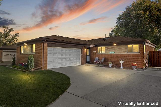 26326 Dover, Warren, MI 48089 | 27 Photos - Movoto