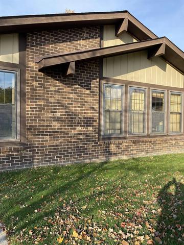 2726 Roundtree, Troy, MI 48083 | 4 Photos - Movoto