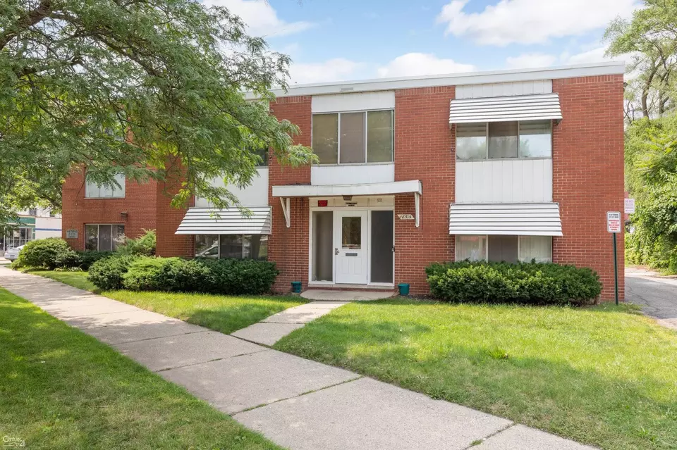 18515 E Warren #132, Detroit, MI 48224 | 16 Photos - Movoto