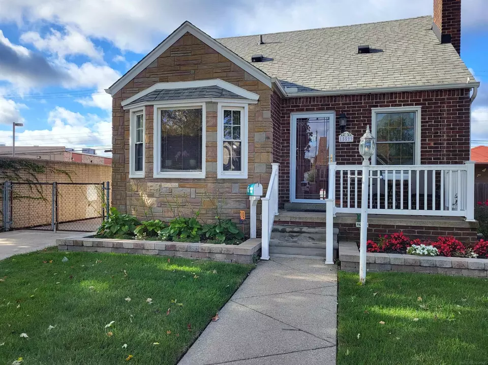 15599 Beatrice, Allen Park, MI 48101 | 10 Photos - Movoto