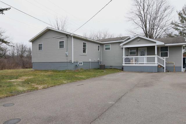 7126 Neff, Mount Morris, MI 48458 | 29 Photos - Movoto