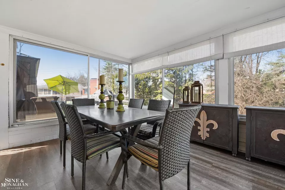 15827 Windmill Pointe, Grosse Pointe Park, MI 48230 | 62 Photos - Movoto