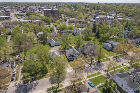 143 Park, Adrian, MI 49221 | 31 Photos - Movoto