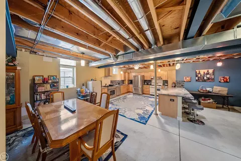 13046 Partridge Run, Shelby Township, MI 48315 | 51 Photos - Movoto