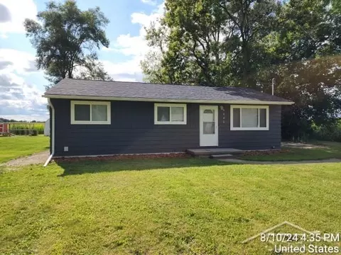 4880 Cole, Saginaw, MI 48601 | 15 Photos - Movoto