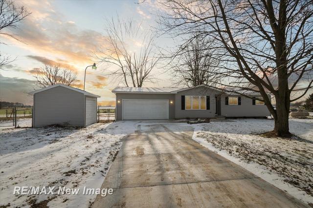 2071 W Henderson, Henderson, MI 48841 | MLS# 50163549 | 37 Photos - Movoto