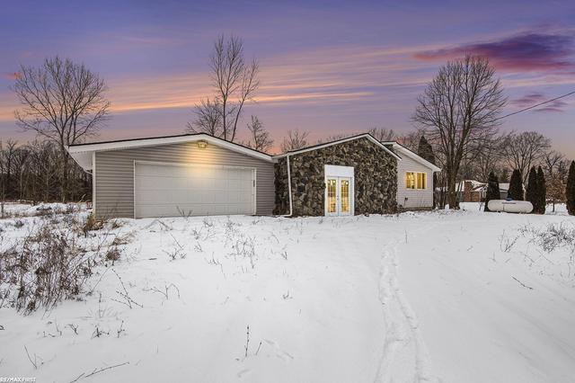 9202 Lambs Rd, Wales, MI 48027 | MLS# 50164562 | 28 Photos - Movoto