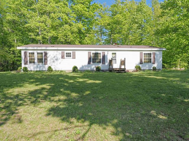 25347 S Raber, Goetzville, MI 49736 | MLS# 50169184 | 43 Photos - Movoto