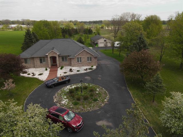 52590 North, Macomb, MI 48042 | MLS# 50177533 | 48 Photos - Movoto