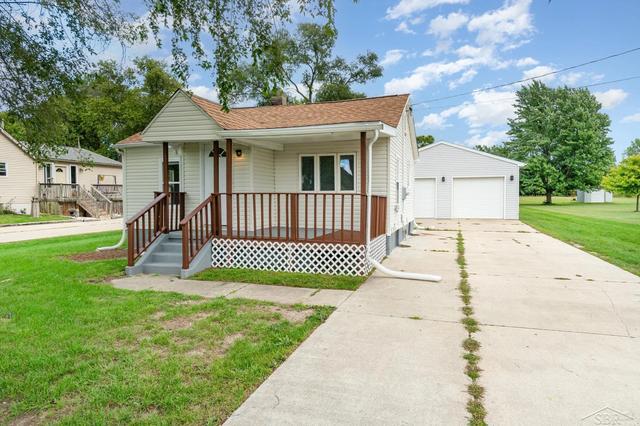 143 Tierney, Bay City, MI 48708 | MLS# 50186820 | 21 Photos - Movoto
