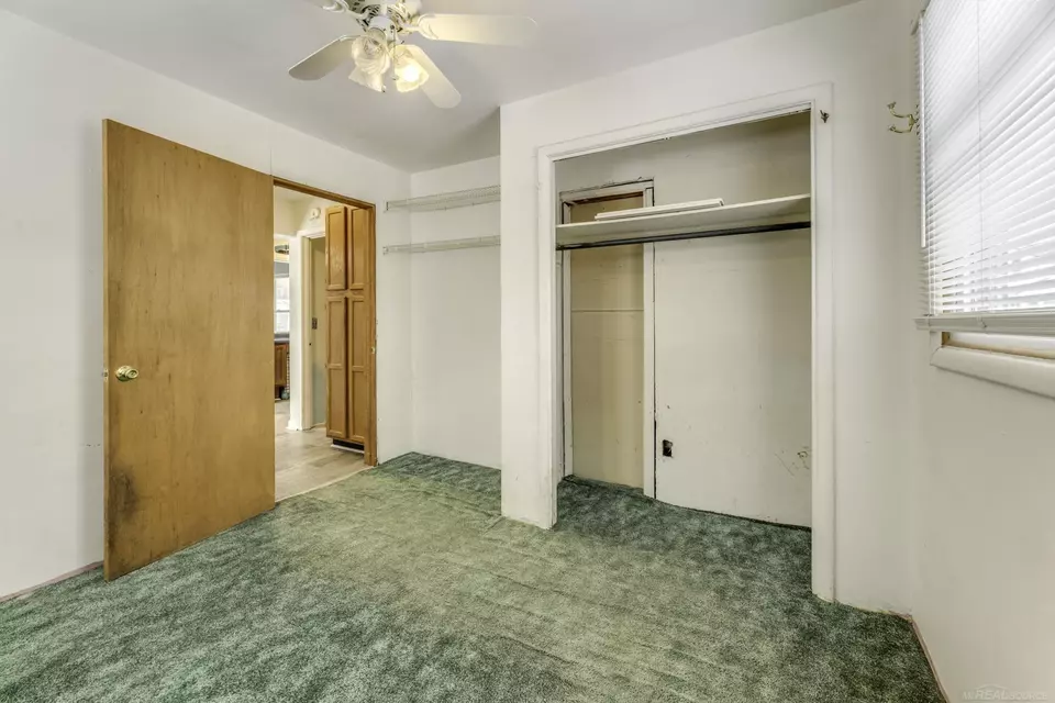 3055 Maplewood, Fort Gratiot, MI 48059 | MLS# 50198442 | 52 Photos - Movoto