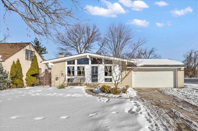 5237 Mansfield, Sterling Heights, MI 48310 | 30 Photos - Movoto
