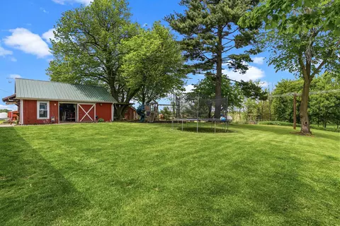 9975 Lehring, Durand, MI 48429 | MLS# 50208729 | 64 Photos - Movoto