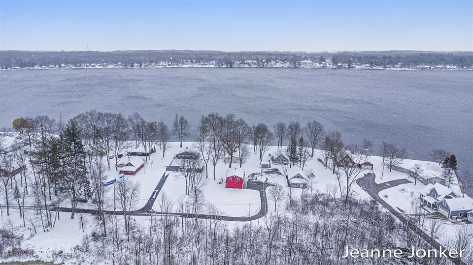 2565 W Bay Dr, Sand Lake, MI 49343 | 1 photo - Movoto