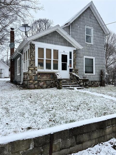 360 N 30th St, Battle Creek, MI 49037 | 24 Photos | MLS #202028626 - Movoto