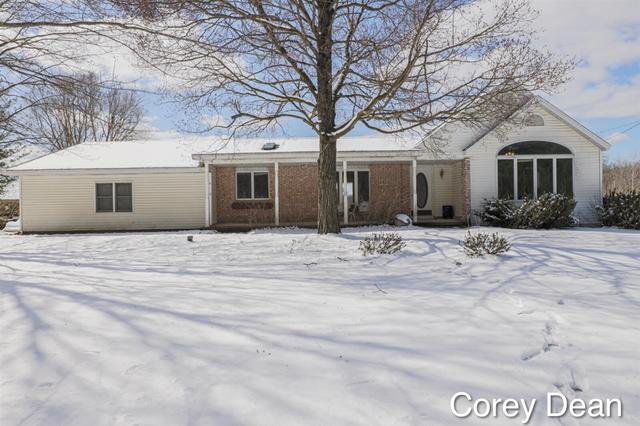 10689 N Reed, Morley, MI 49336 | 79 Photos - Movoto