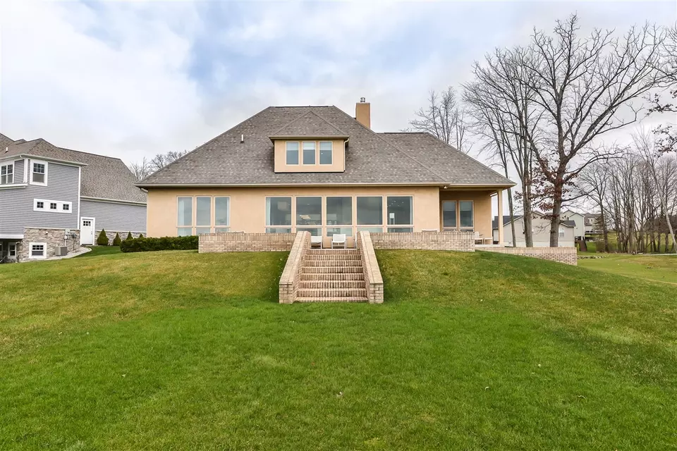 1899 Suncrest, Grass Lake, MI 49240 | 50 Photos - Movoto