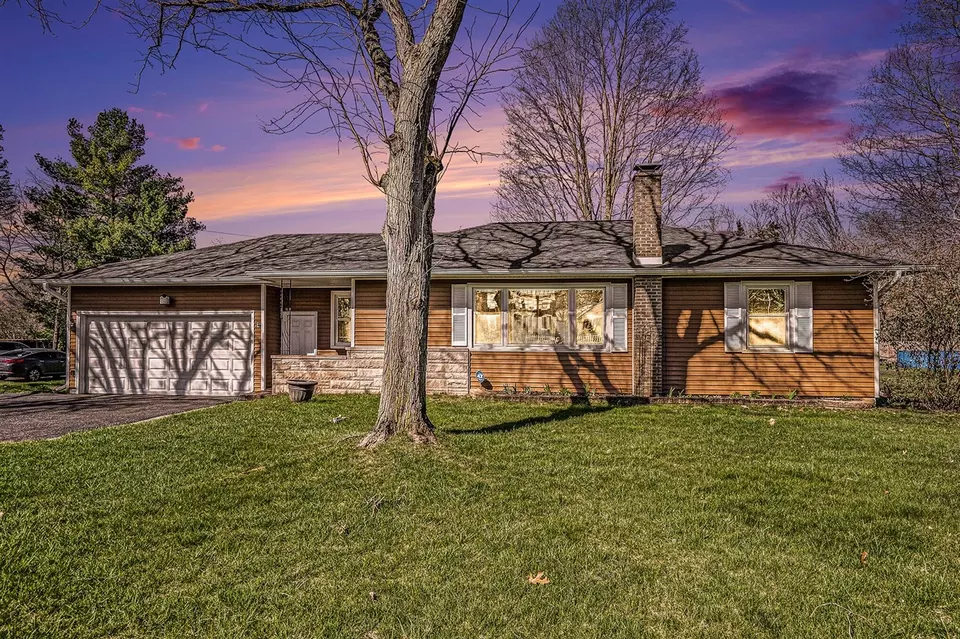 55222 Wilbur, Three Rivers, MI 49093 | 33 Photos - Movoto