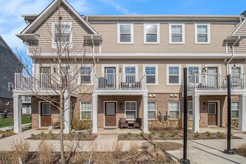 11318 Woodruff Lk #44, Brighton, MI 48116 - Movoto