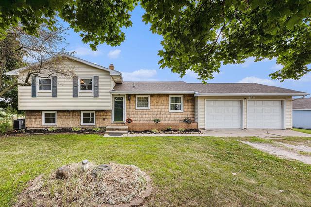 4591 Ridge, Britton, MI 49229 | 39 Photos - Movoto