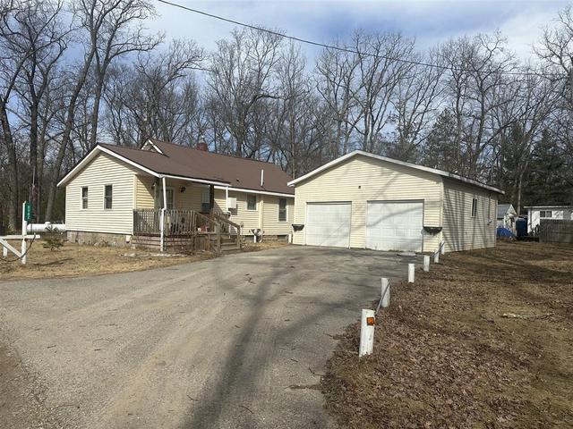 8942 28th, Bitely, MI 49309 | MLS# 70458305 | 39 Photos - Movoto