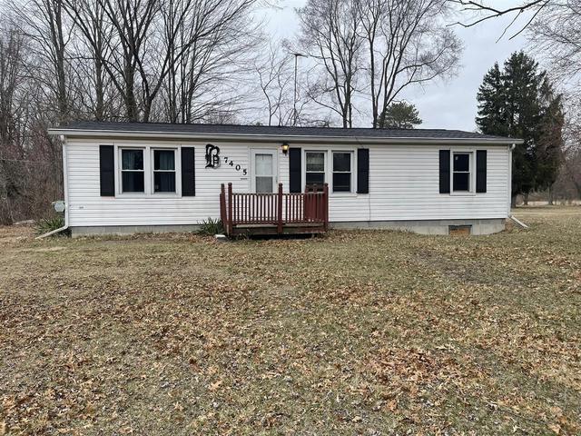7405 E Howard City Edmore, Vestaburg, MI 48891 | MLS# 70458985 | 31 ...