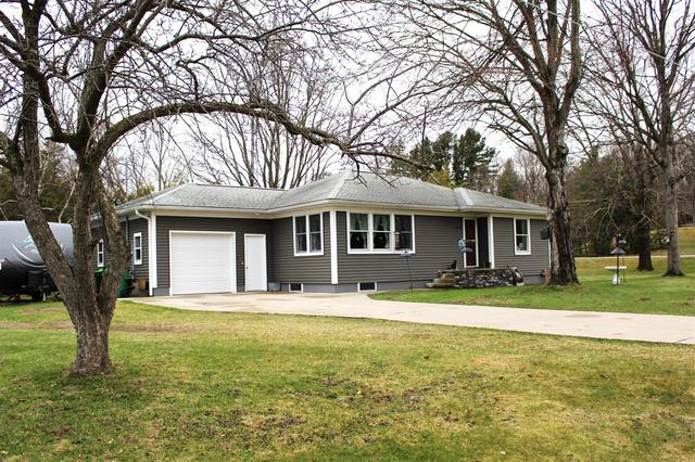4181 Lorenson, Whitehall, MI 49461 | 29 Photos - Movoto