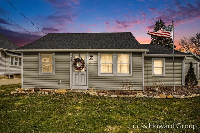 437 S Main, Fowler, MI 48835 | 17 Photos - Movoto