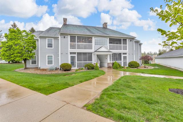 739 W Barrington, Jackson, MI 49203 | MLS# 70466921 | 34 Photos - Movoto